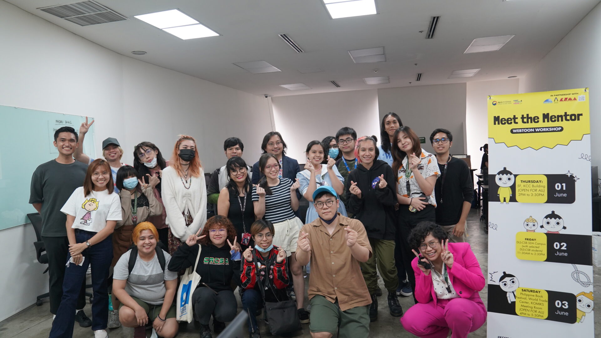 Korean Webtoon Illustrator Offers Training To Young Filipino Artists ...