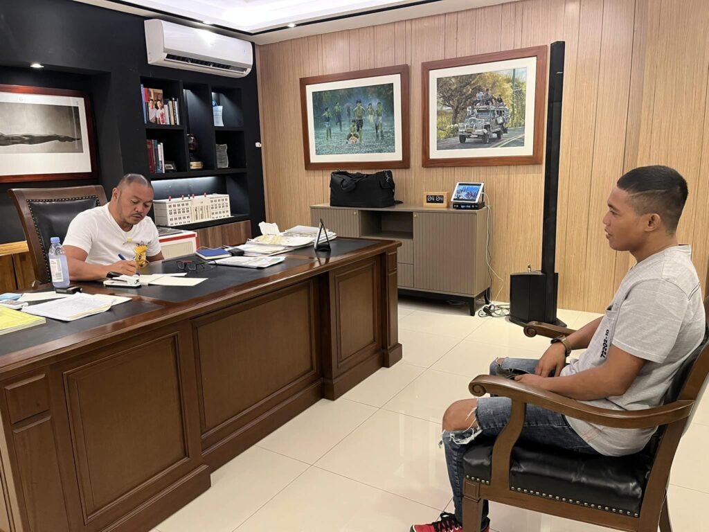 Former Security Guard Shows Gratitude At Cainta LGU After Seeking For ...