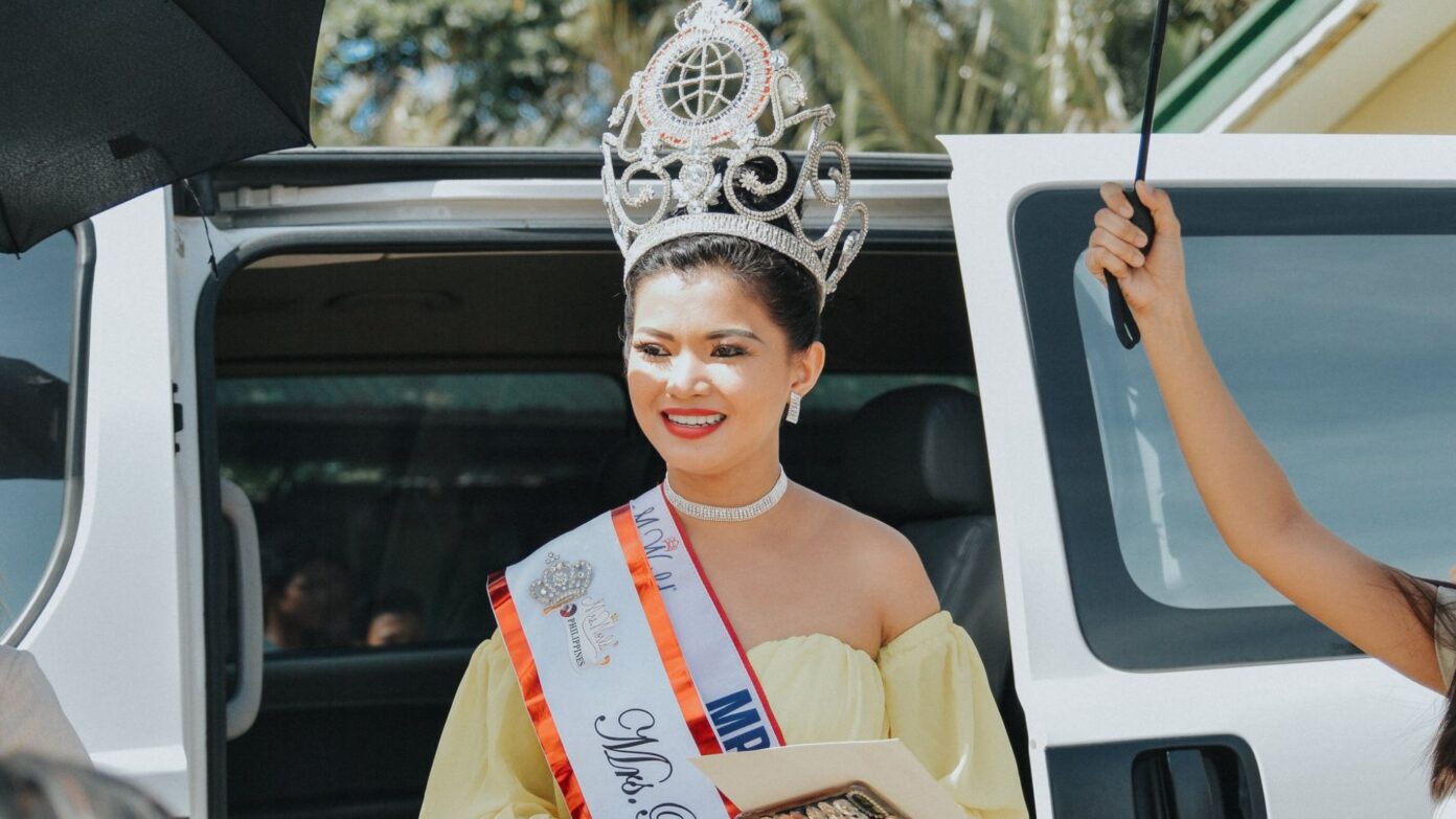 Queen Mother: Meranie Gadiana Rahman And Her Mrs. Universe History ...