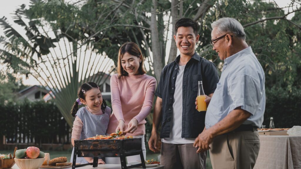5 Ways Filipino Families Can Navigate Generational Differences - The ...