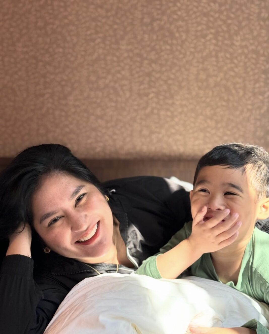 Five Filipina Moms You Must Watch Even Once In Your Life - Society Magazine