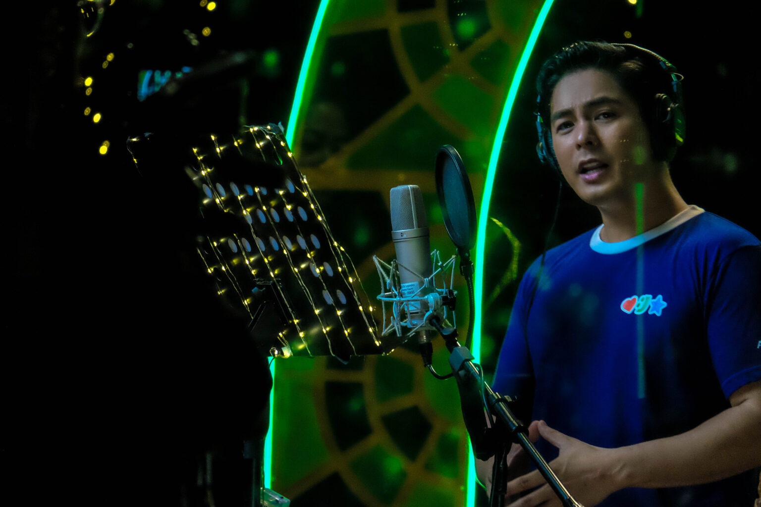 ABS-CBN Marks 2025 Christmas ID With A Message Of Love, Joy, And Hope ...